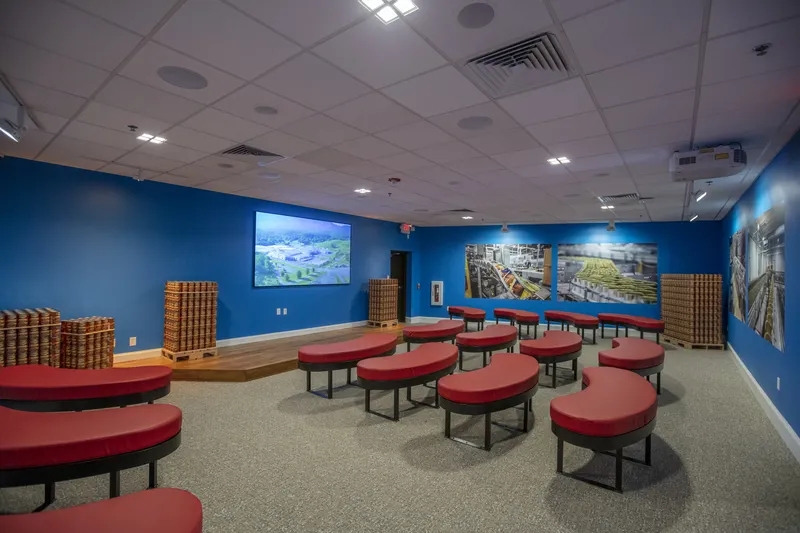 Bush's Visitor Center | Pigeon Forge Attractions | PigeonForge.com