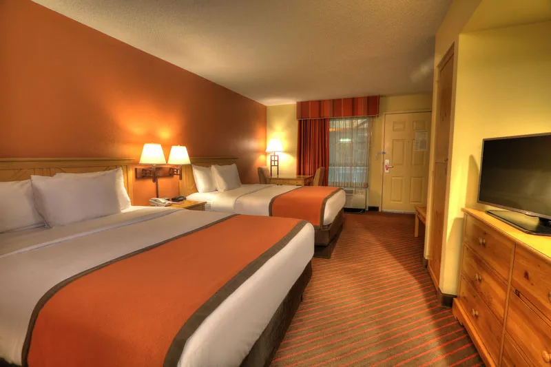 Econo Lodge Riverside | Pigeon Forge Hotels | PigeonForge.com