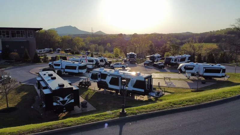 The Ridge Outdoor Resort - Upscale RV & Glamping Resort