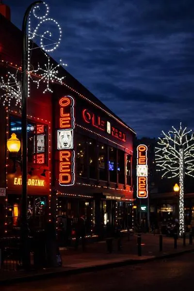 Ole Red: Gatlinburg Restaurant & Live Music Venue
