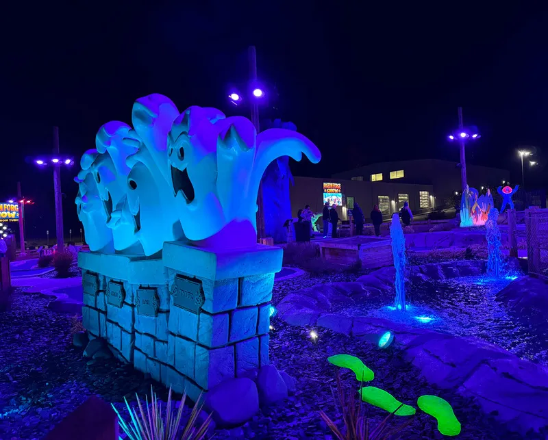 Scooby Doo! Mystery Putt: Pigeon Forge Mini Golf