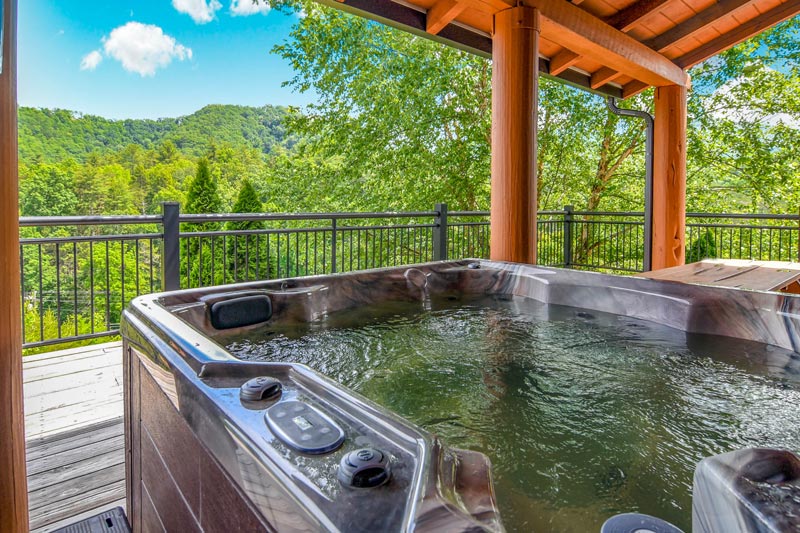 Moose Hollow Lodge: 9 Bedroom Cabin & Event Venue