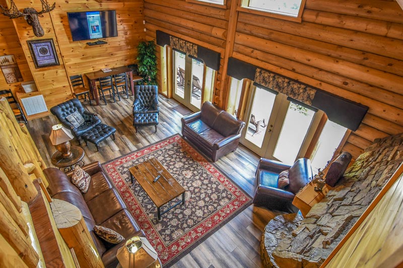 Moose Hollow Lodge: 9 Bedroom Cabin & Event Venue